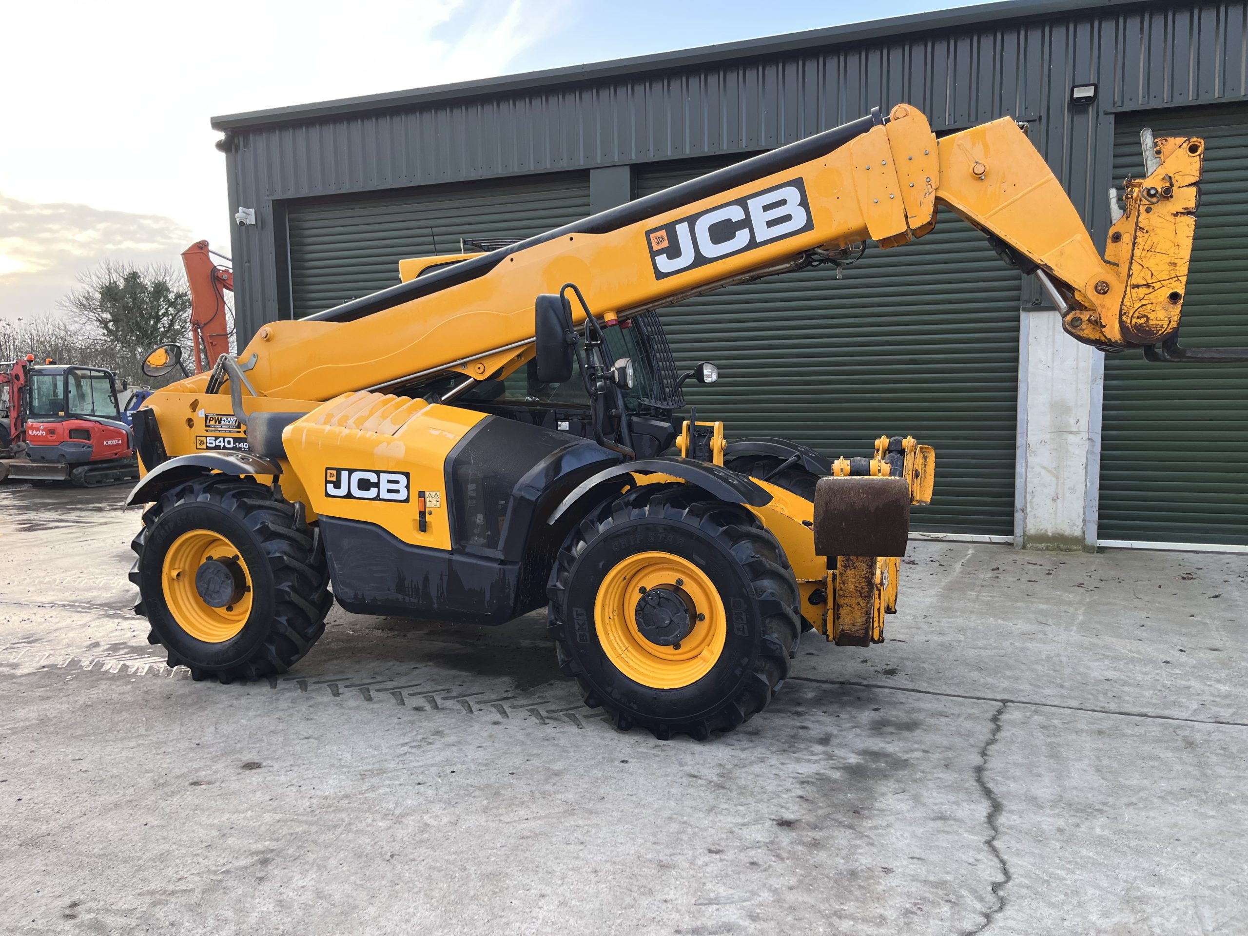 JCB 540-140 - PW Plant Sales
